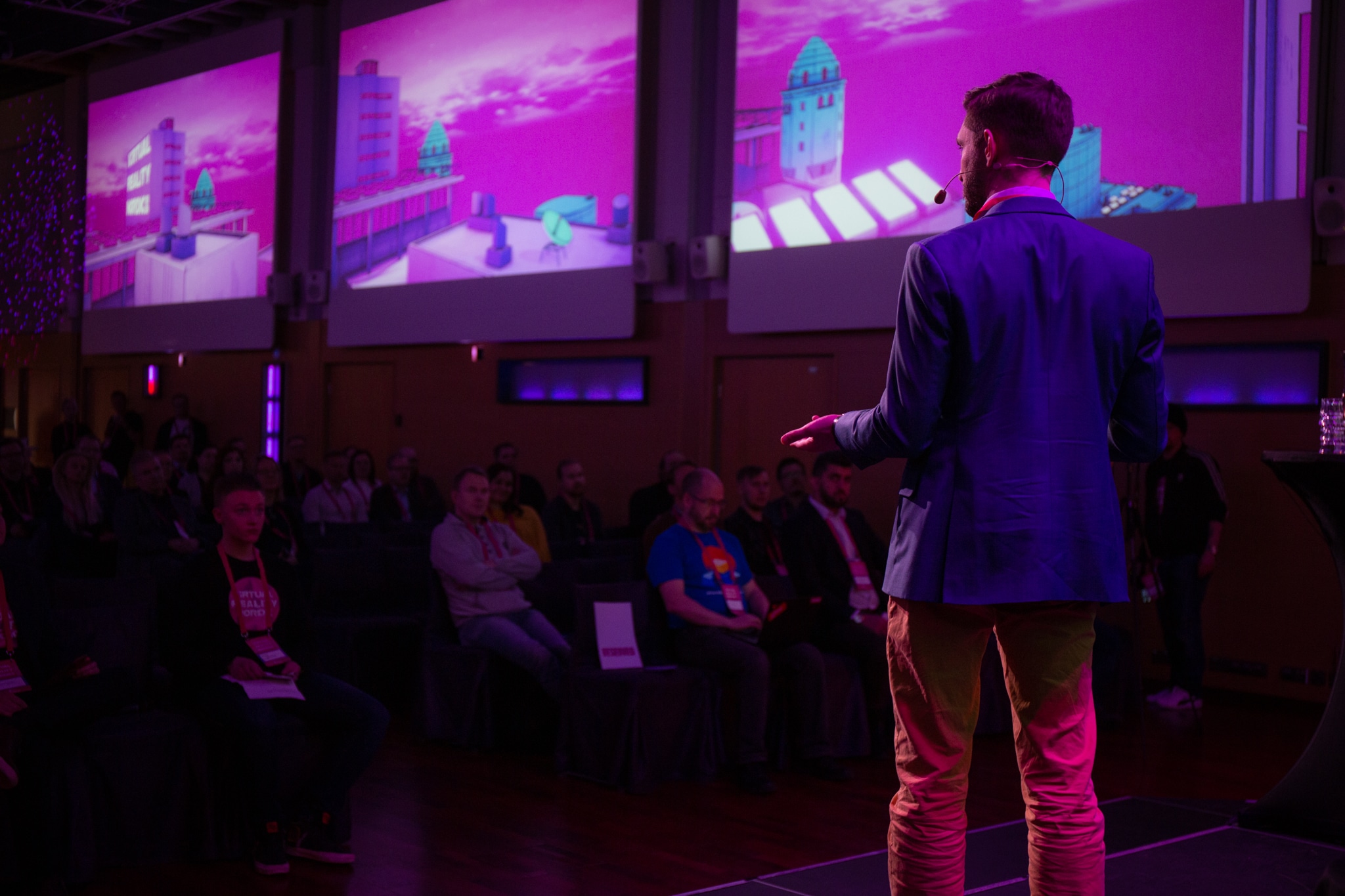 Puheenvuoro: Remote Collaboration in Virtual Reality (VR) – Grape ...